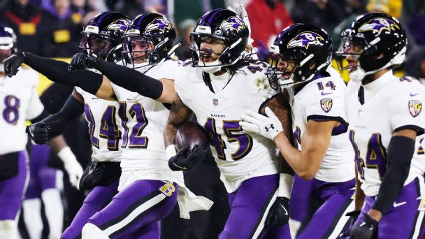 Ravens thank Browns for Steelers upset, extending AFC North race