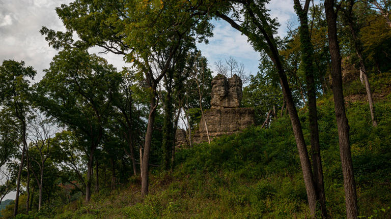 Illinois' 'best small town for adventure' is a charming destination ...