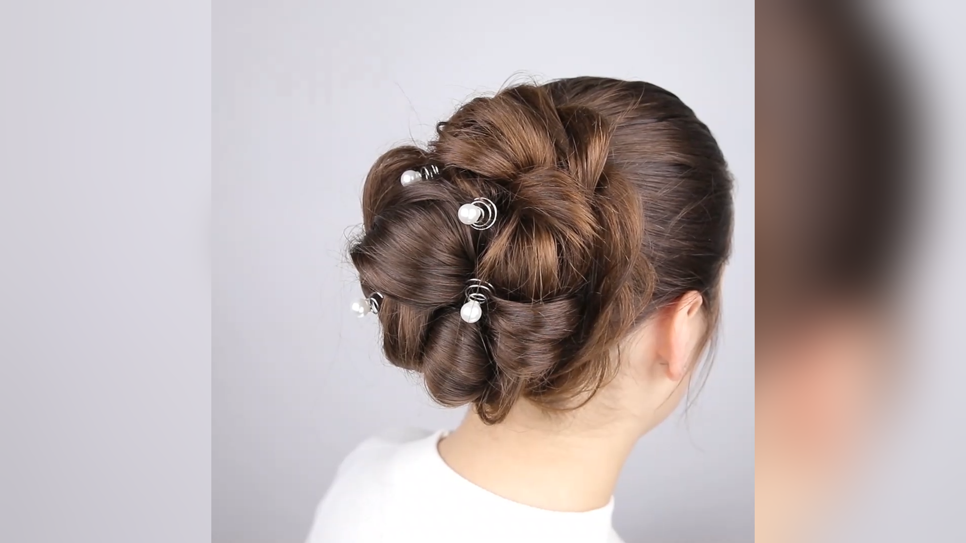 Chignon adorable pour événements spéciaux