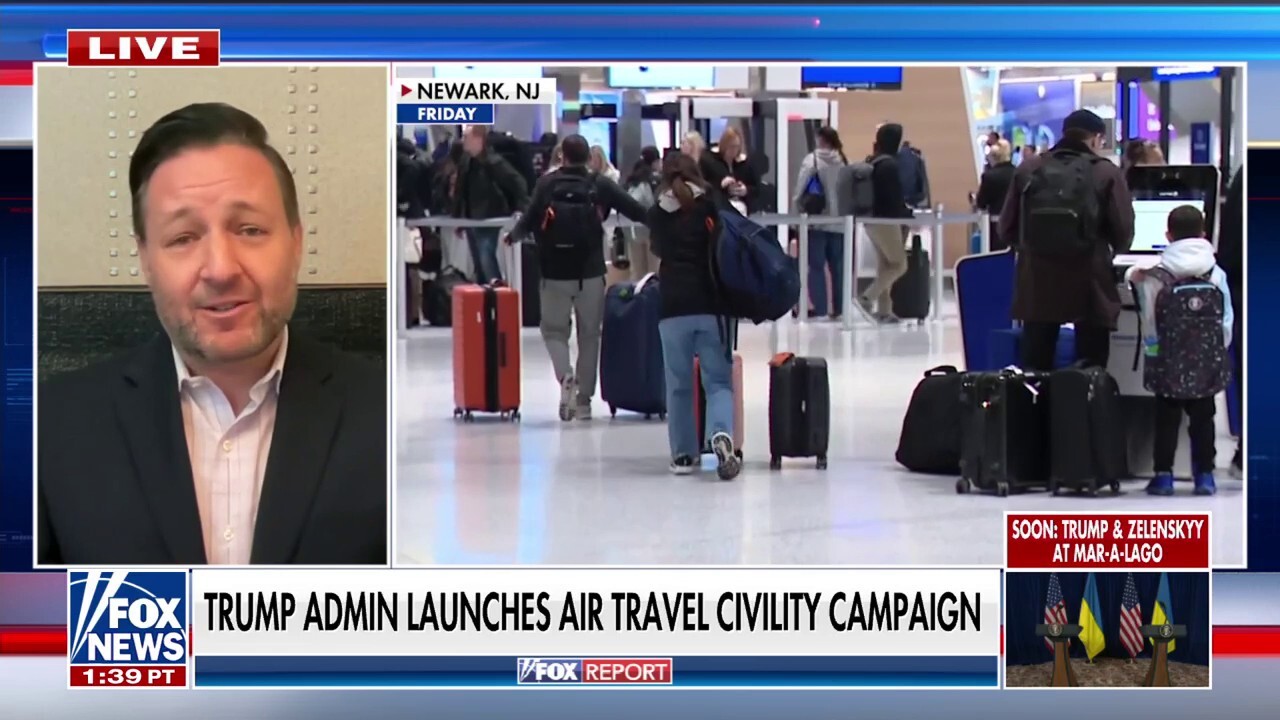 Feds escalate crackdown on unruly plane passengers as 1,500+ incidents ...