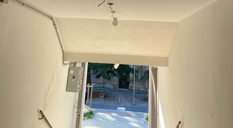 Torna il ladro dei faretti a Macerata, furto a Porta Convitto: il colpo ...