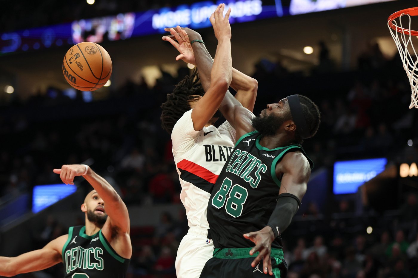 Sharpe scores 26 as Blazers beat Celtics 114-108