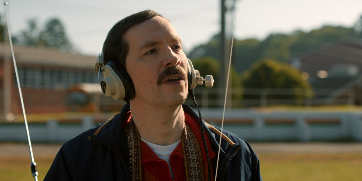 Stranger Things star responds to viral claims about cut scenes