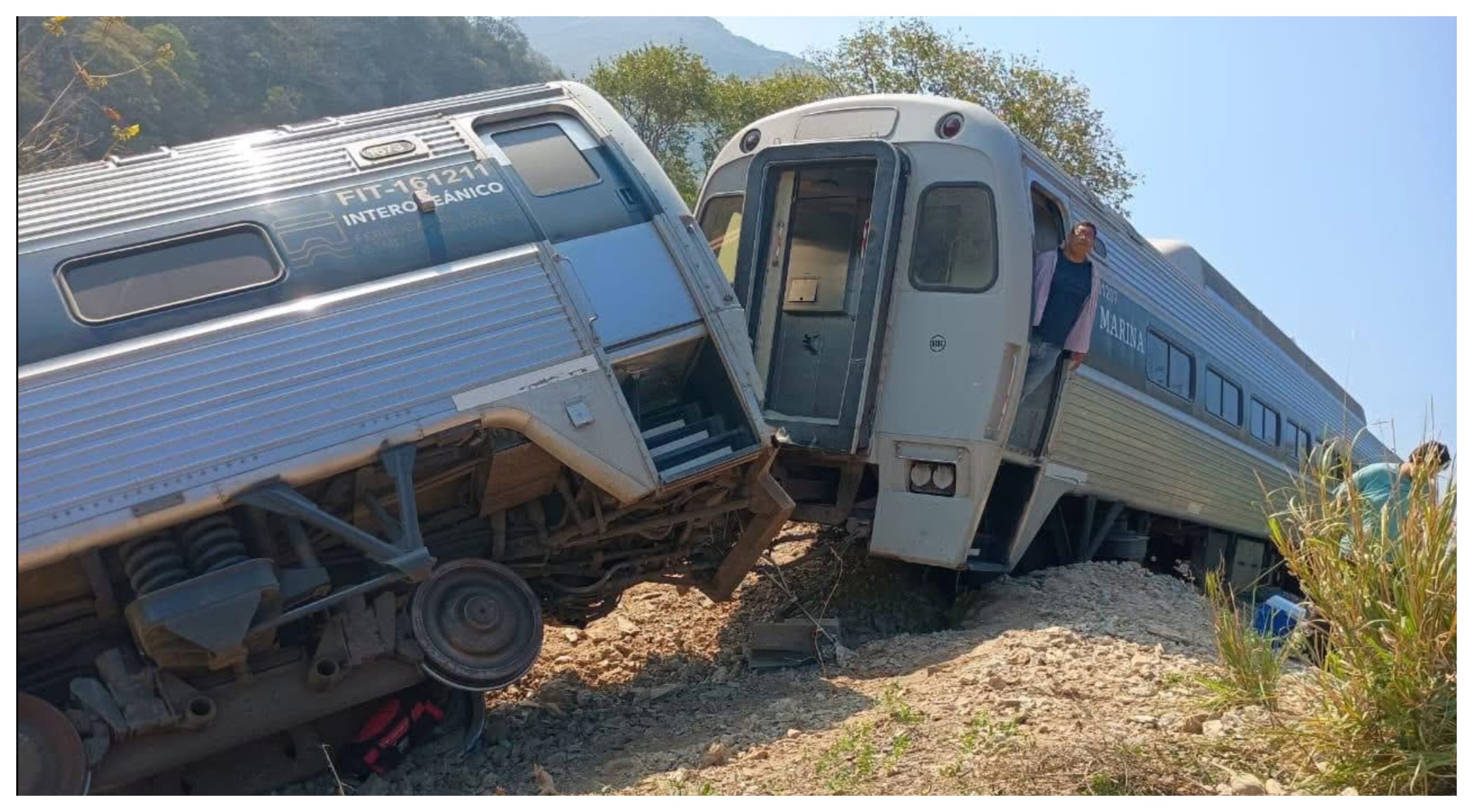 Descarrilamiento del tren del Istmo en Oaxaca deja 13 muertos y casi ...