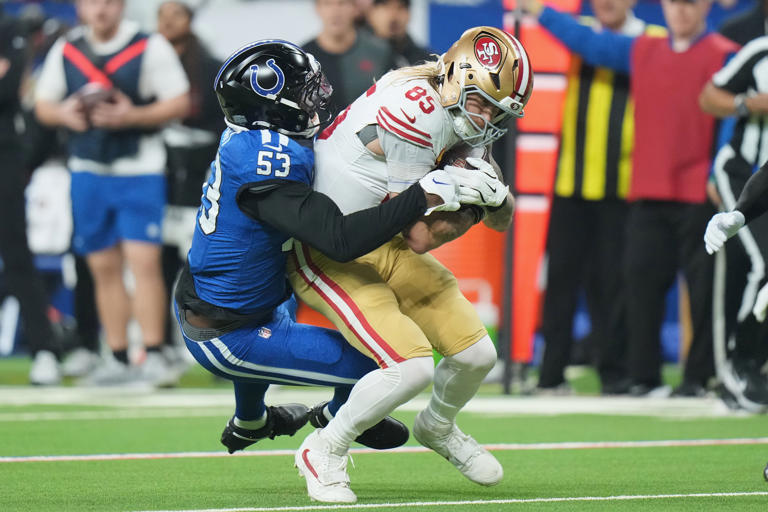 49ers' George Kittle misses key game against Bears with ankle injury