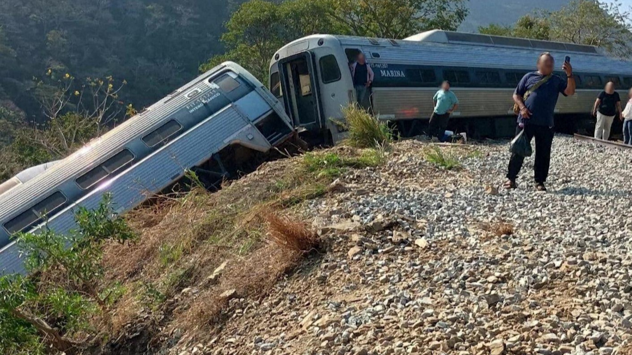 Messico: almeno 13 morti e 98 feriti in incidente ferroviario