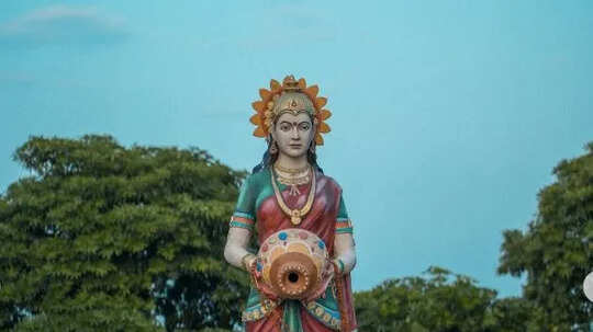 From Saadat Ali Khan’s river omen to Wajid Ali Shah’s courtly vision ...