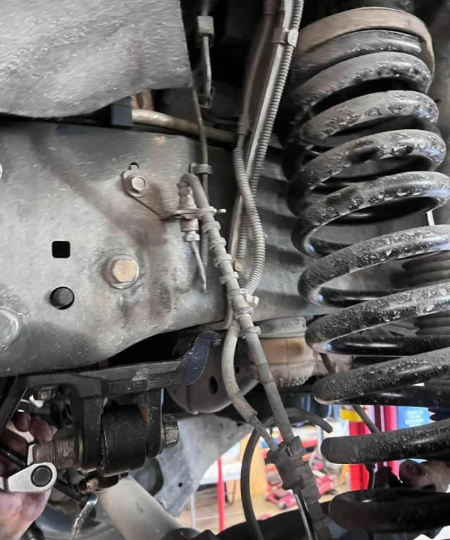 Mechanic shares photo of concerning trend taking over US roadways: 'Why ...