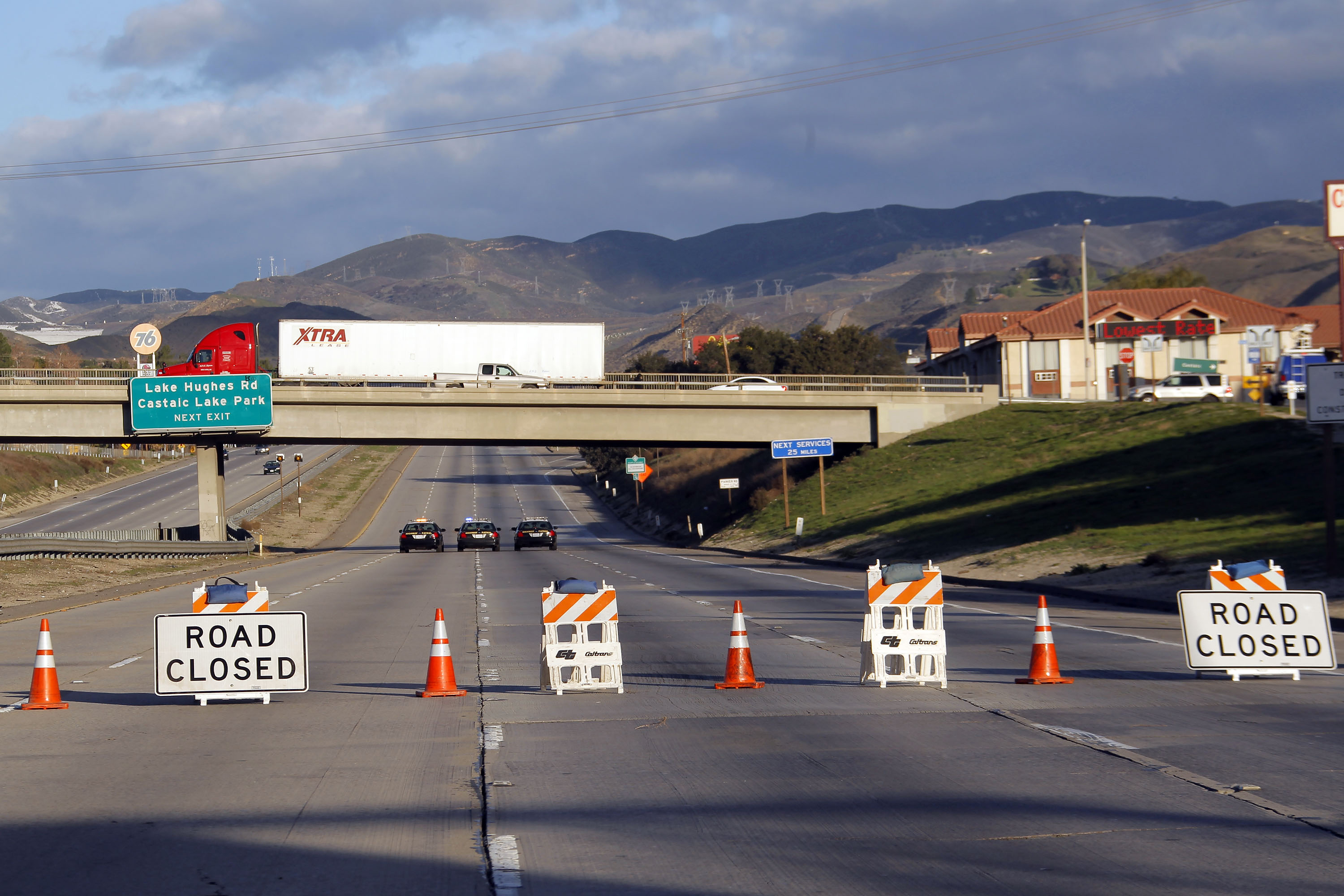 Fuga de gas provoca cierre del Freeway 5 en Los Ángeles