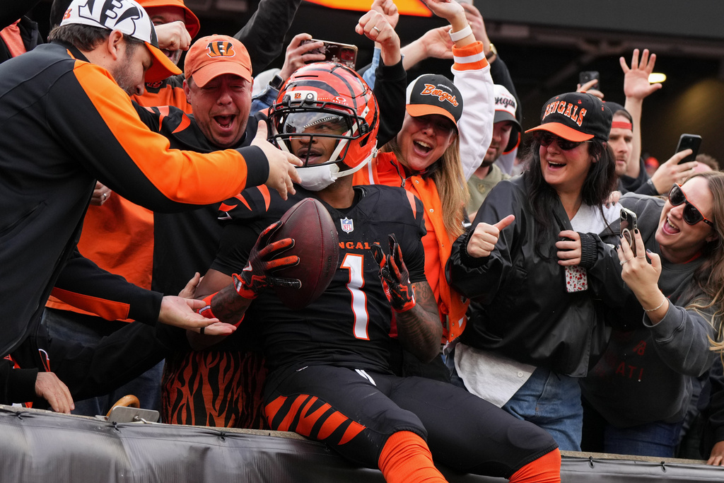 Ja'Marr Chase finally gets back into end zone after frustrating stretch ...