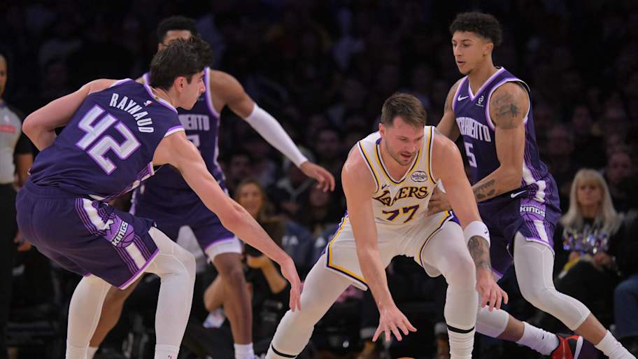Three takeaways from Kings' blowout loss to Lakers