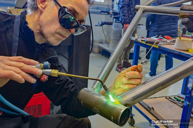 Dove il carbonio incontra il fuoco: viaggio nell’officina Battaglin