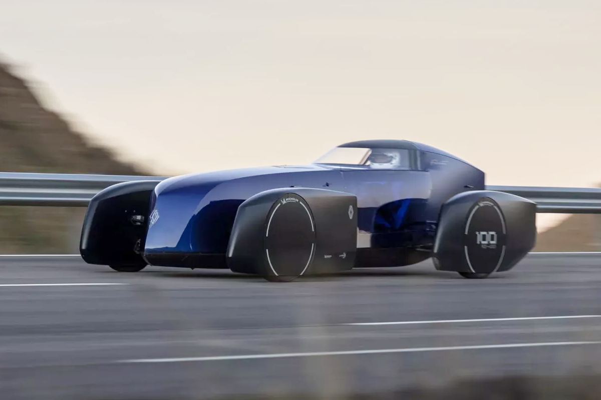 This EV drove 620 miles on a normal battery—and that’s the scary part