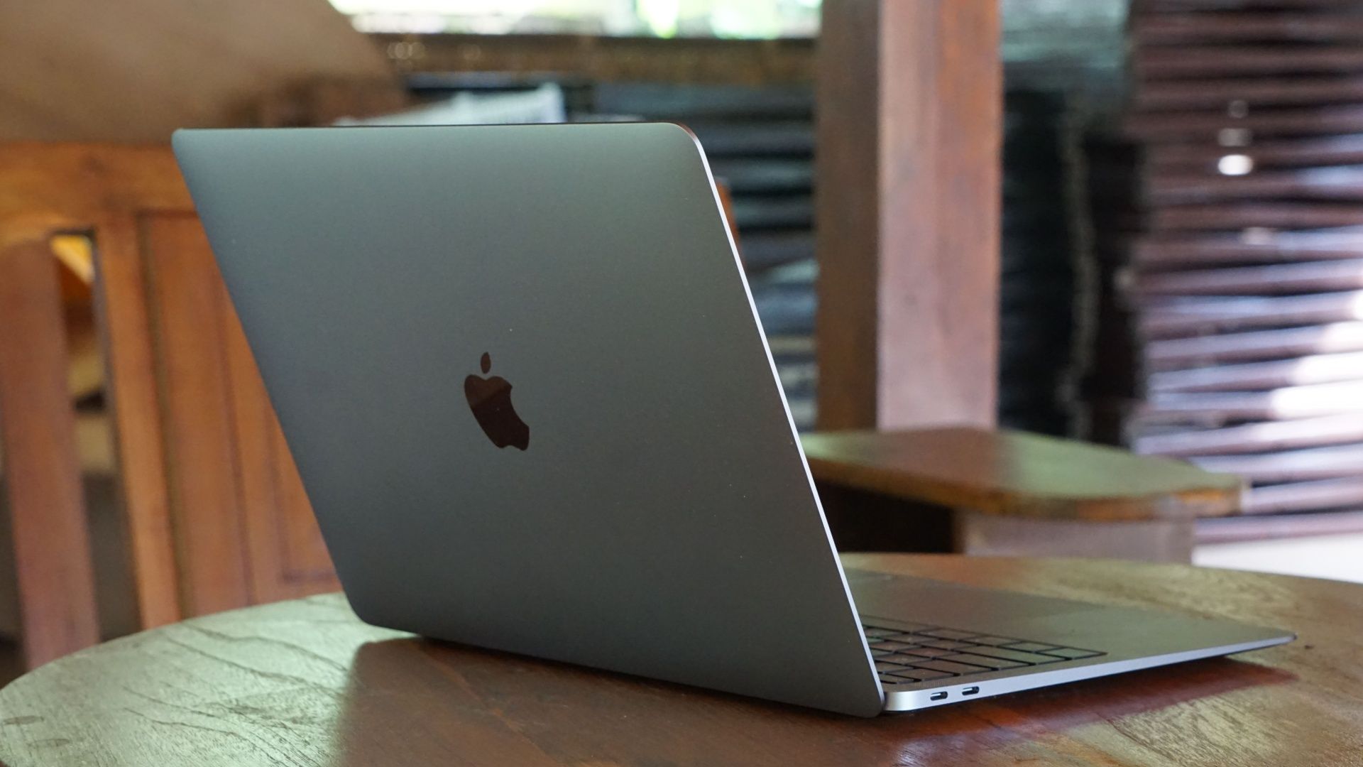 Stop buying cheap Windows laptops: This 5-year-old MacBook is better