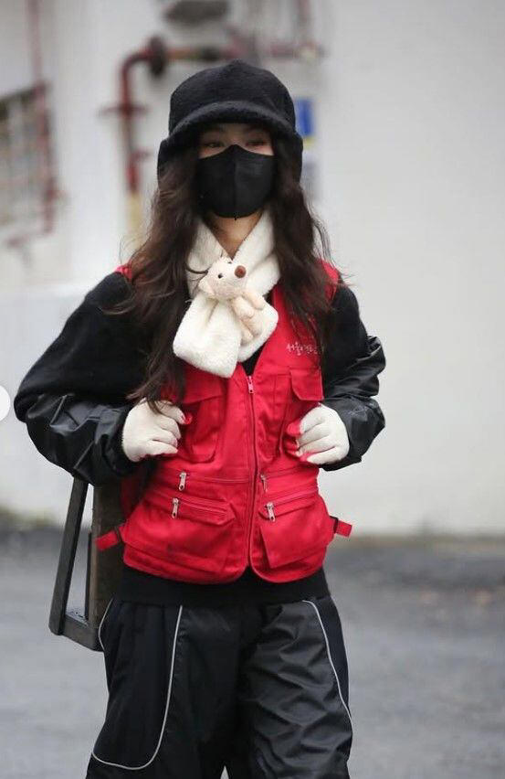 Danielle expelled from NewJeans on same day as volunteer activity