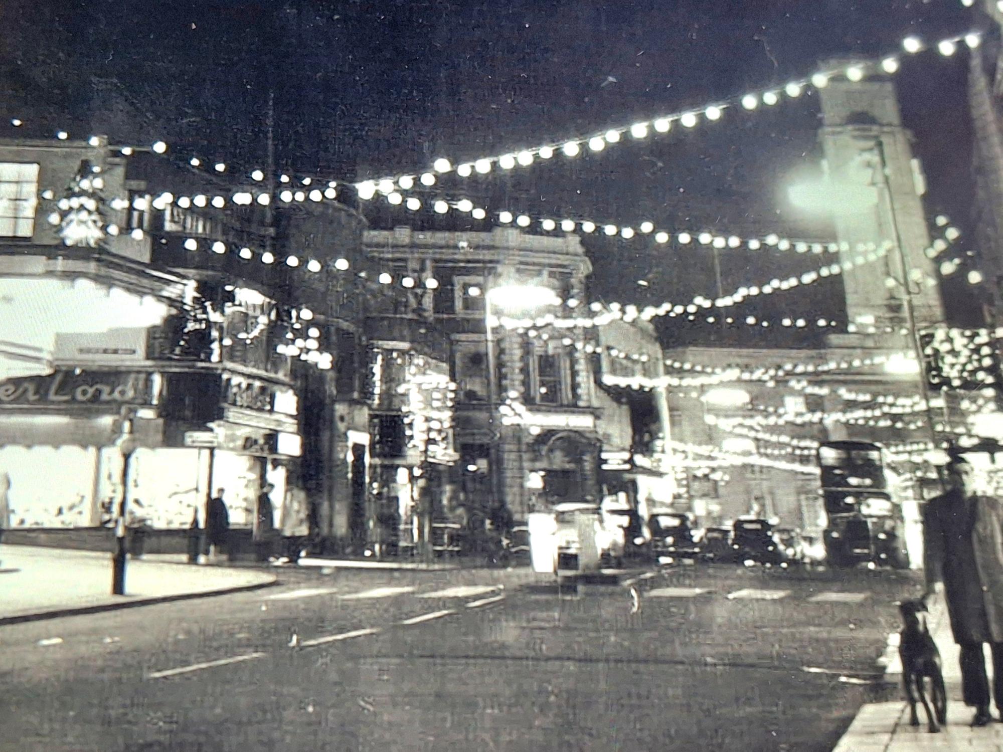 A gloomy Christmas for shoppers in George Street 1967 ... or was it?