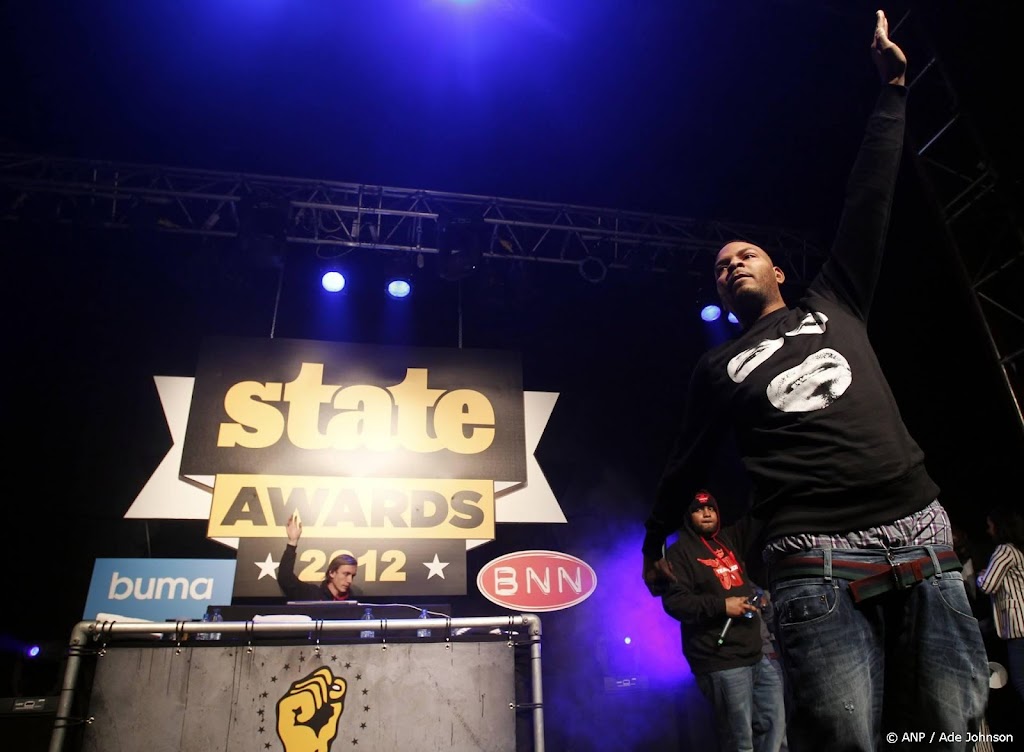 Hef komt op nummer 5 binnen in de Album Top 100