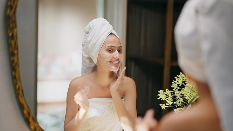 Cold weather, weak skin: Dermatologists explain how to fix winter ...