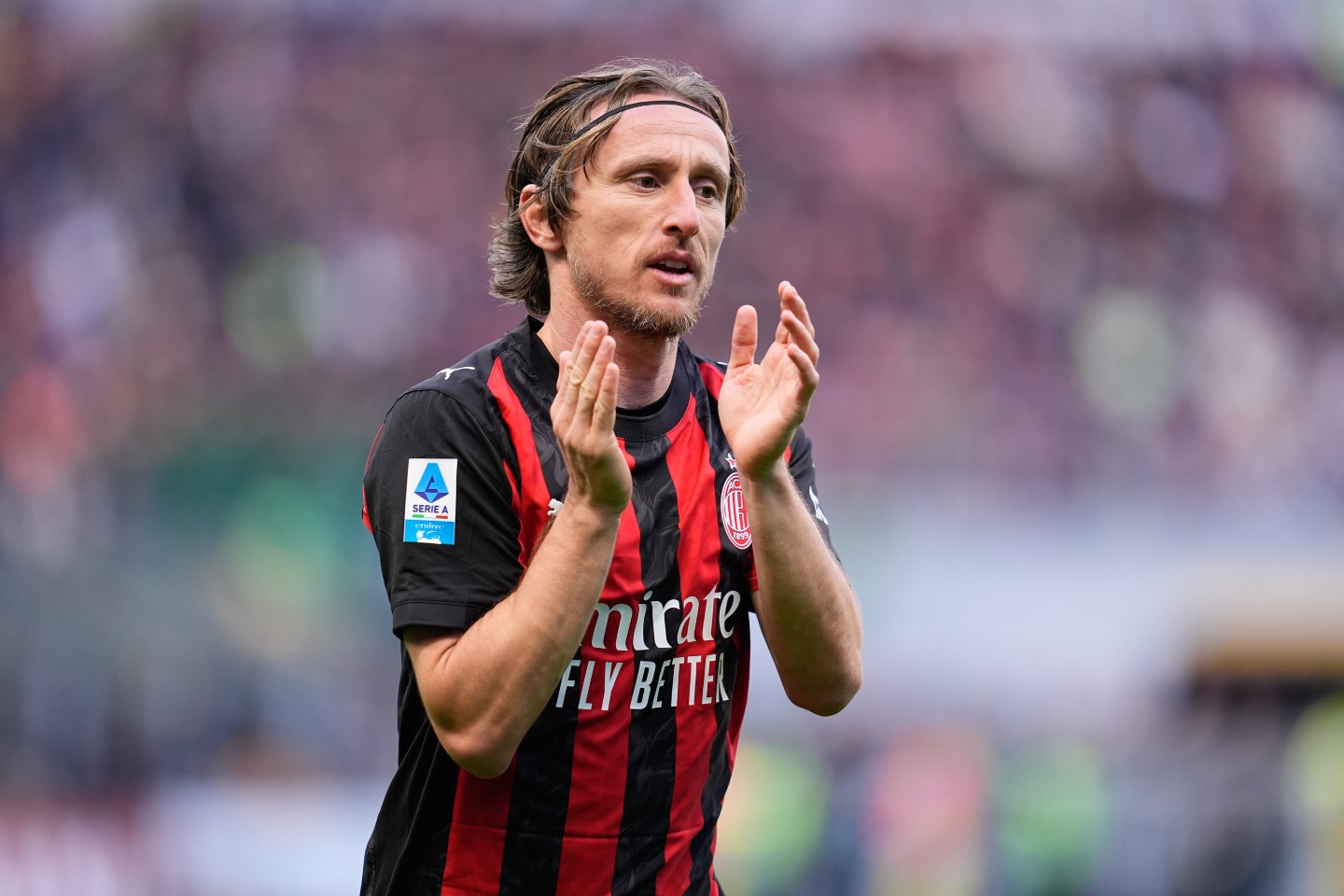 Toni lovend over Modric: 'Hij kan ondertussen nog een sigaret roken'