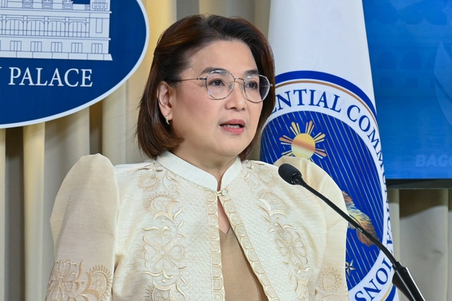 Malacañang says 'no sacred cows' in budget insertions probe