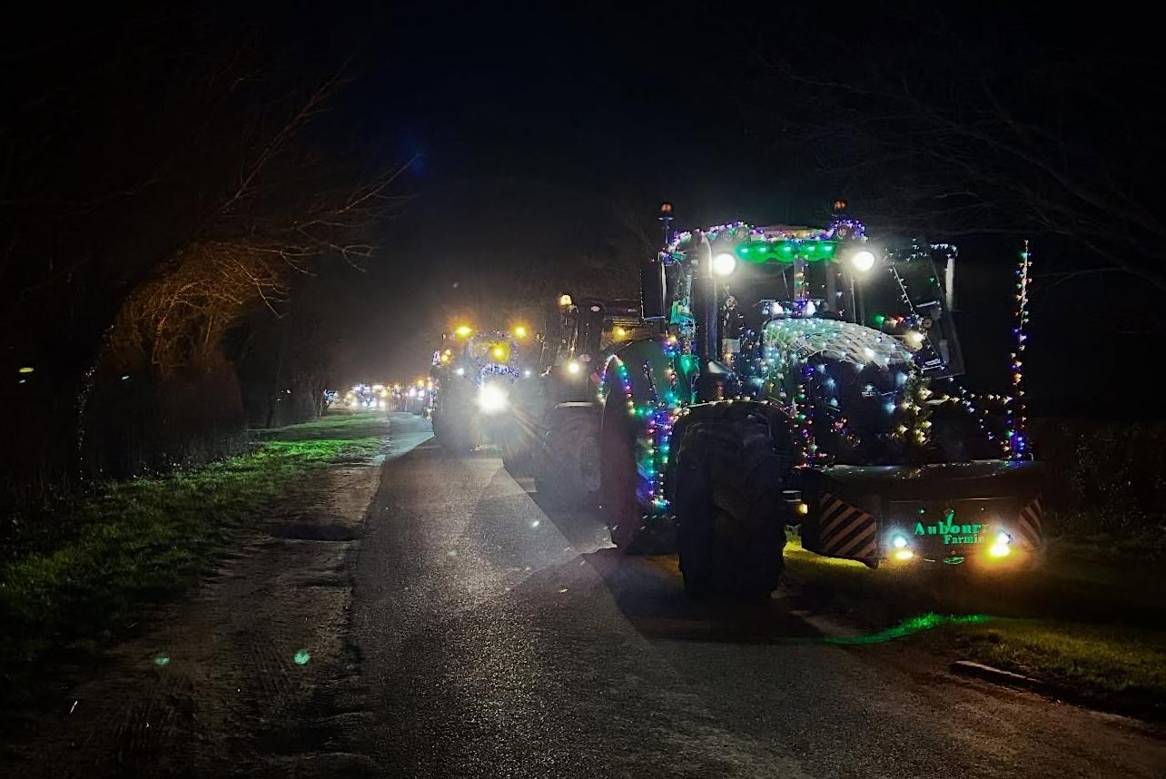 Harmston Young Farmers see 51 decorated vehicles join their festive ...