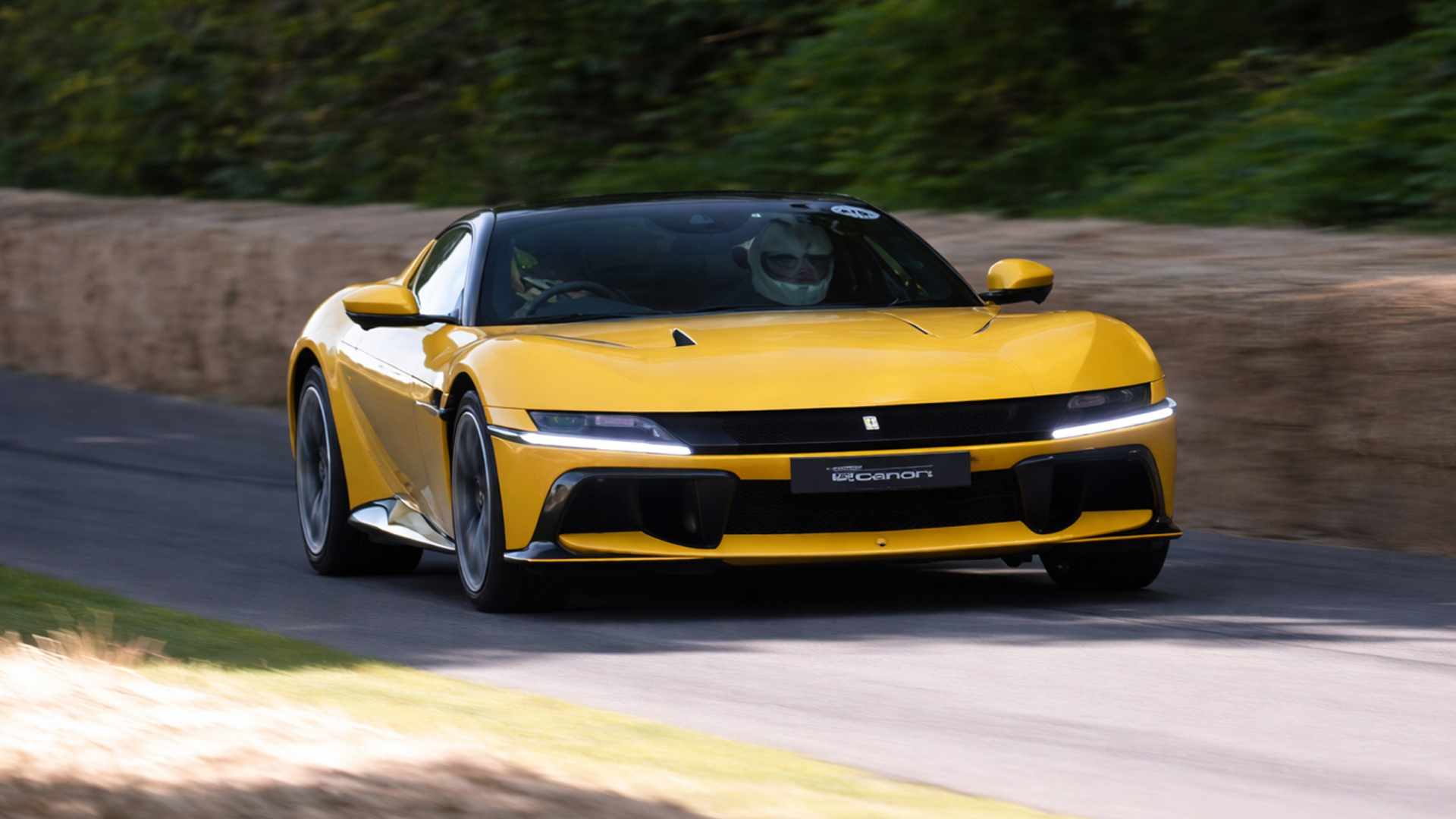 Ferrari brengt de magie van V12 geluid terug
