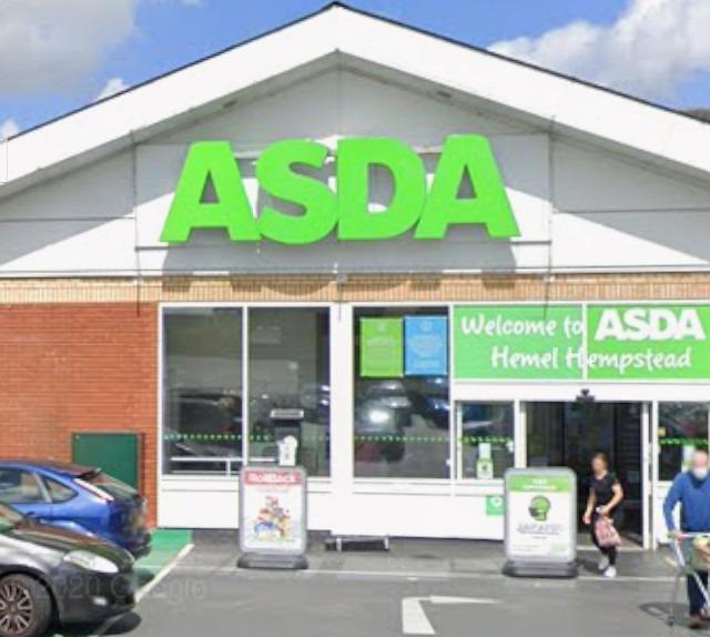 Shop worker allegedly racially abused at ASDA in Hemel Hempstead