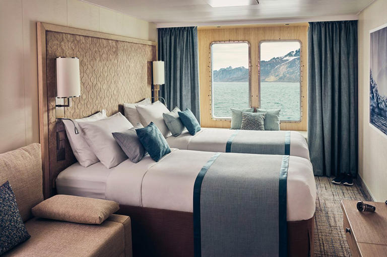 I saw seals, walrus, and arctic foxes on this epic polar expedition cruise