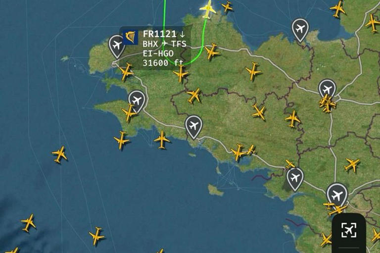 Ryanair passengers 'flung from seats' as one claims 'fighter jet passed ...