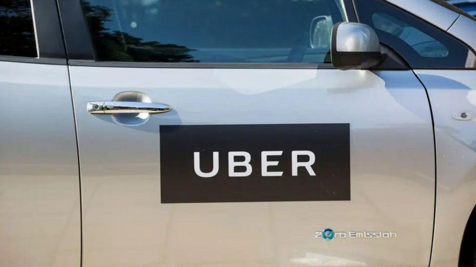 Concerns remain after Uber regains city licence