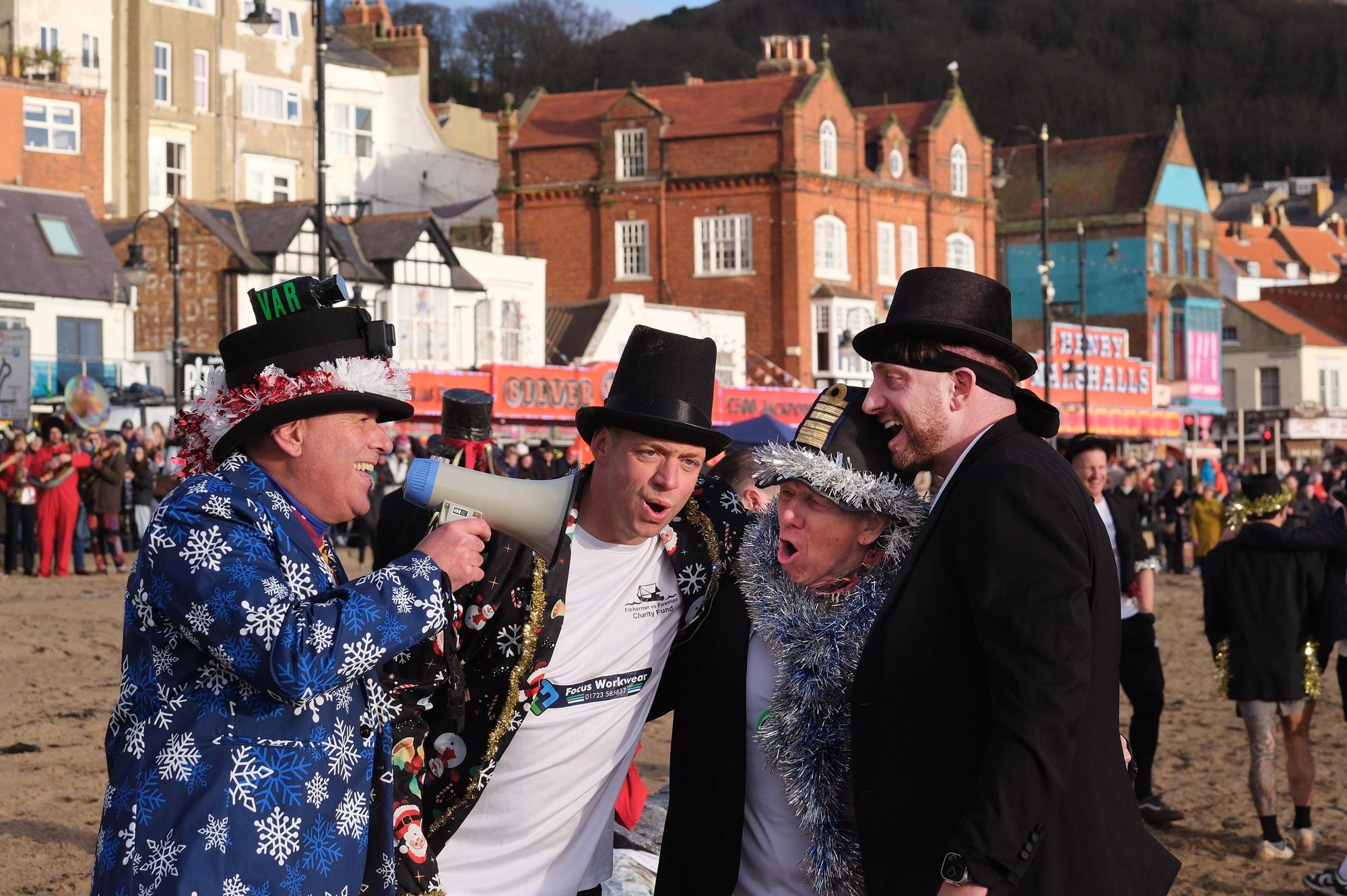 In pictures: Hundreds of people turn out to enjoy Boxing Day events in ...