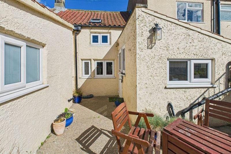 Traditional Sandsend cottage for sale for New Year has modern kitchen ...