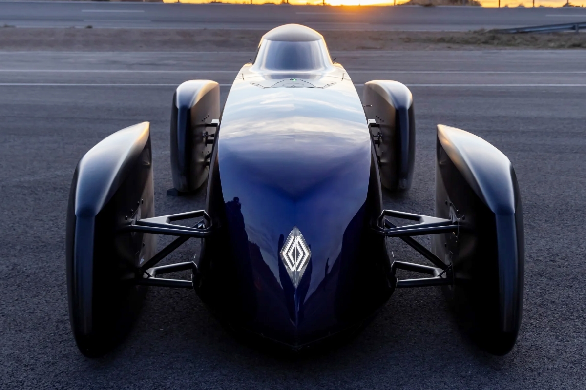 This EV drove 620 miles on a normal battery—and that’s the scary part