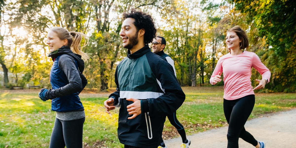 8 easy running resolutions (and how to stick to them) – from distance ...