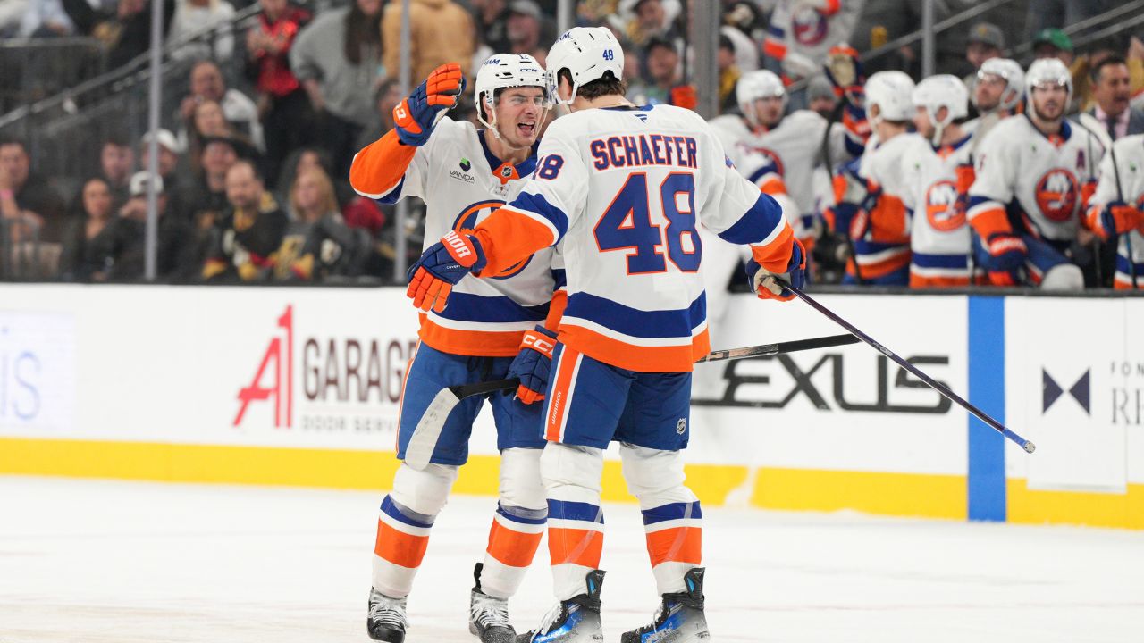 Islanders’ Patrick Roy has no problem with Barzal defending Schaefer