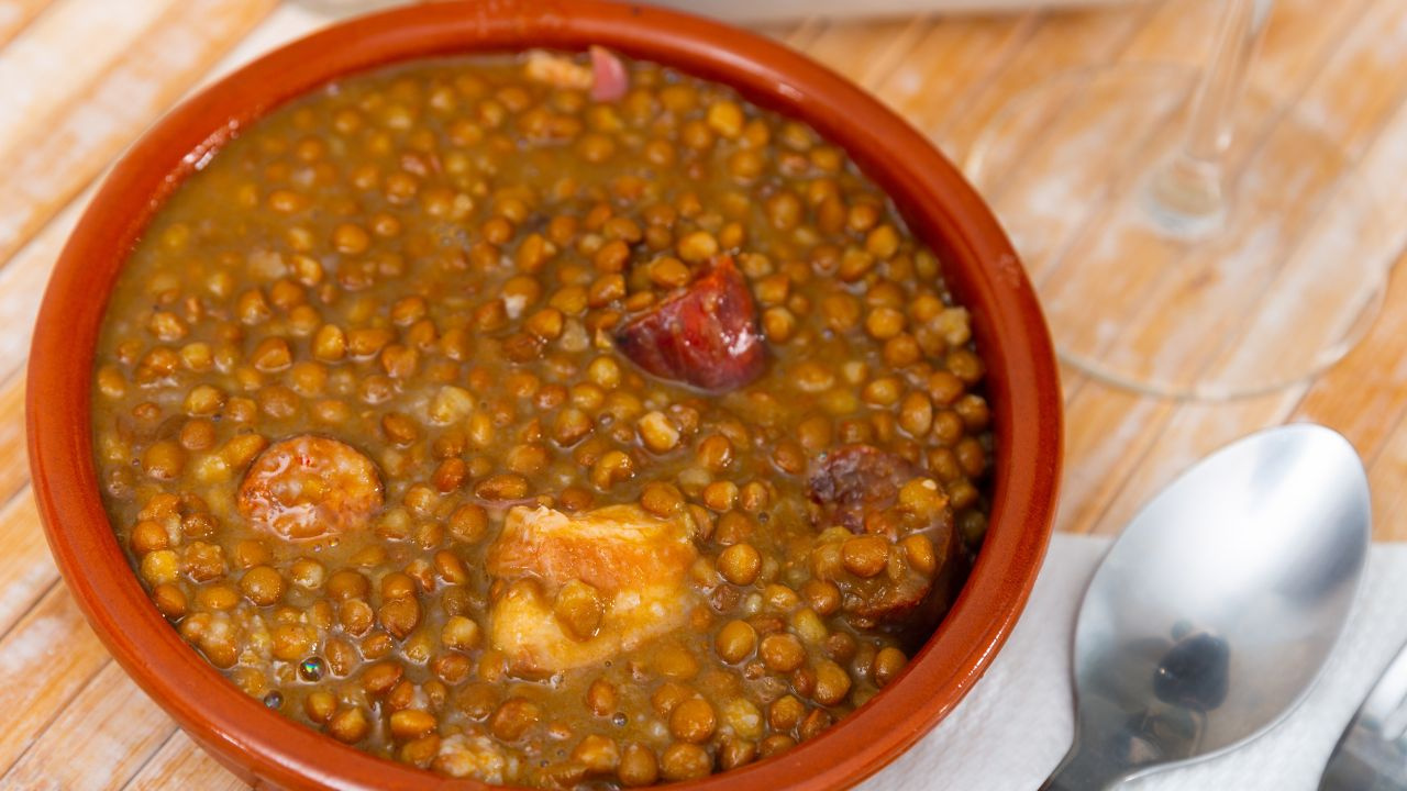 Mal passou o Natal e já estou pensando na lentilha de Ano-Novo: prato ...