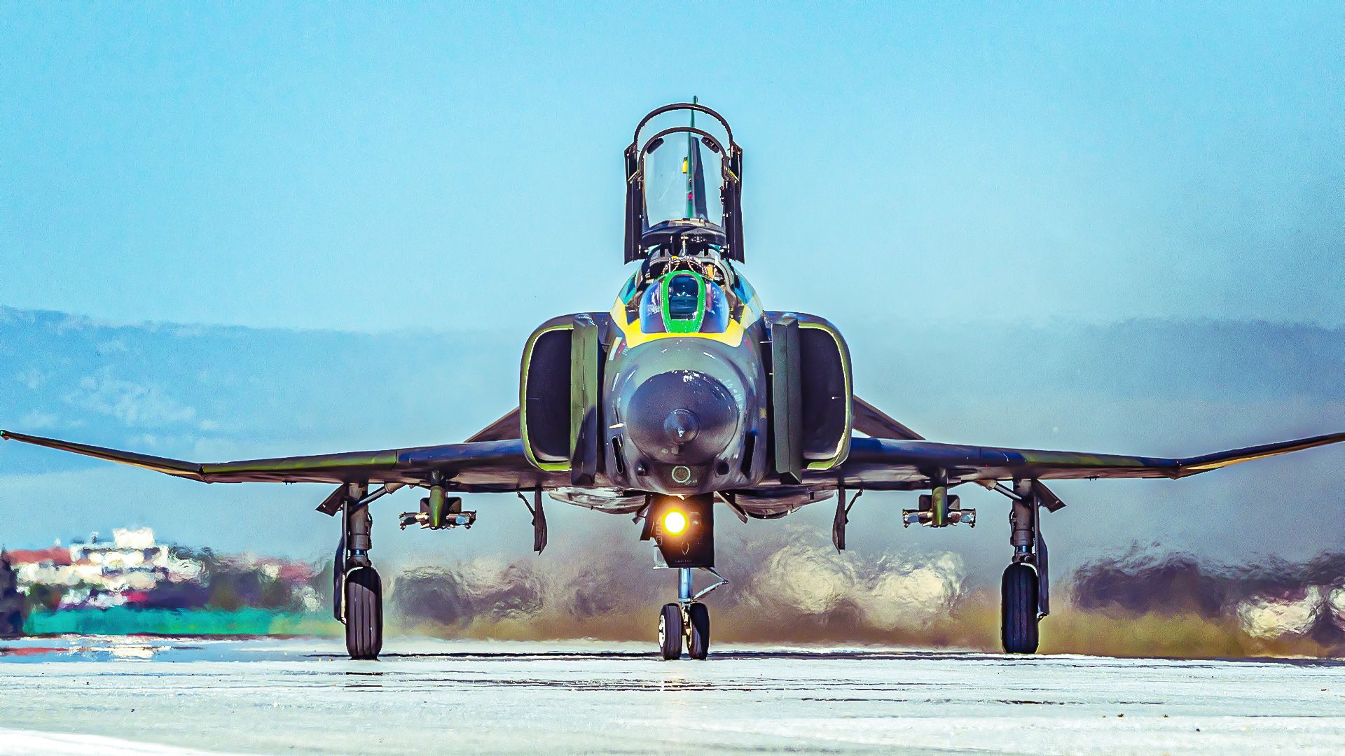 How many F-4 Phantoms were built?