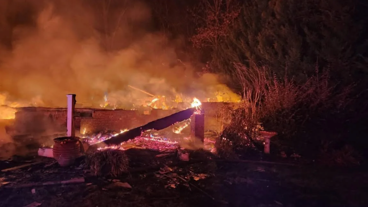Emergency crews rush to house fire at home of NASCAR star Denny Hamlin ...
