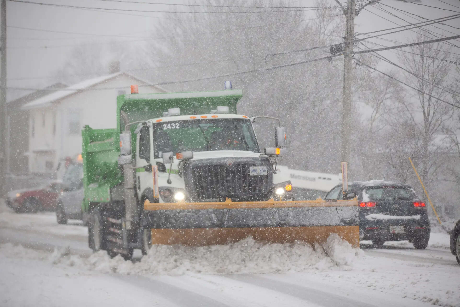 Ontario, Quebec see multiple warnings of heavy snow and rain as winter ...