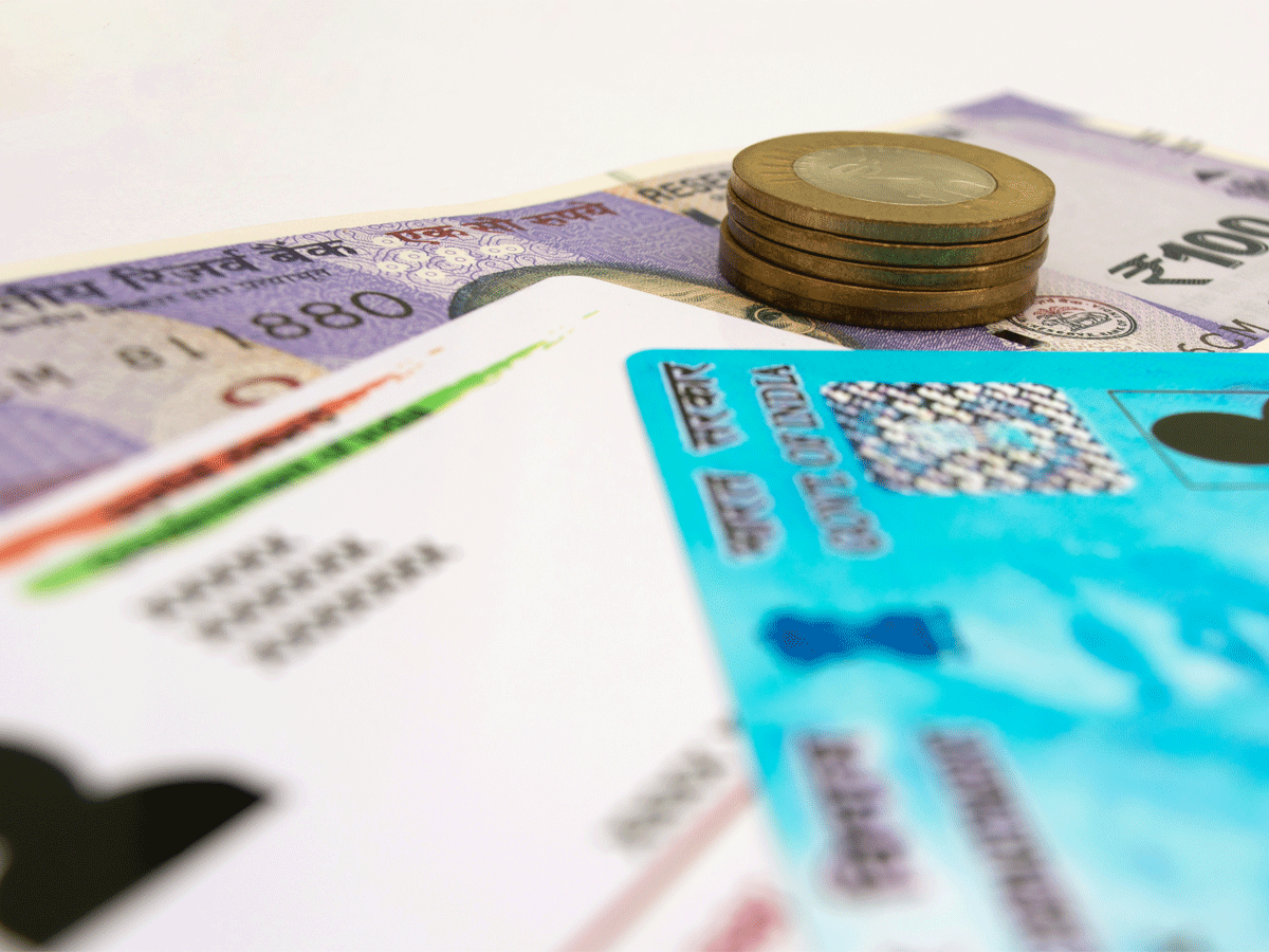 PAN card Aadhar card link status: How to check if your PAN is linked ...