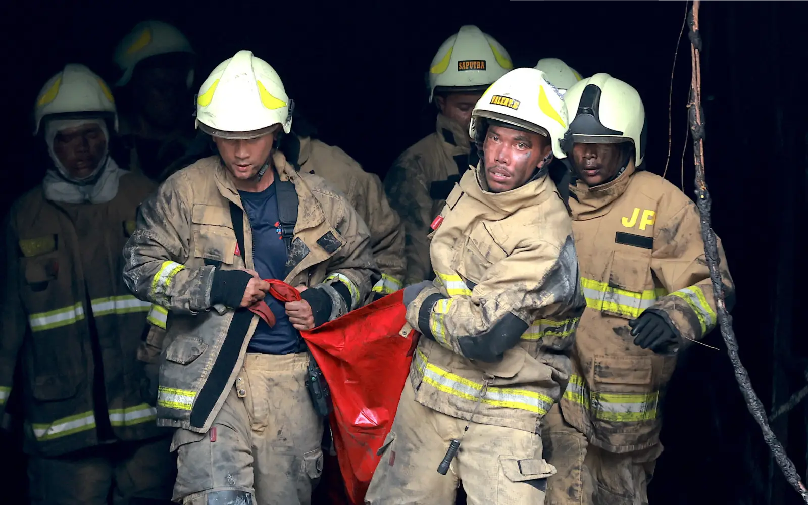 Indonesia fire kills 16 people in retirement home