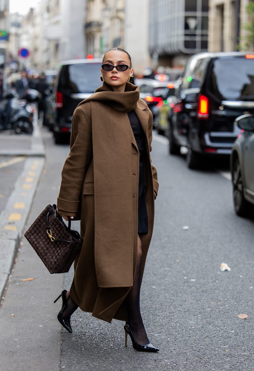 Abrigo de paño en color marrón chocolate: la prenda clásica y elegante ...