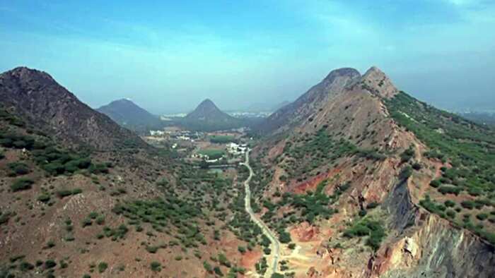 Supreme Court puts Aravalli definition on hold, orders expert committee