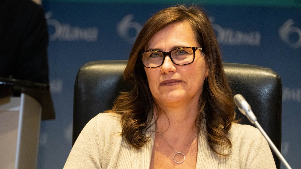 City records scarce on details about controversial 5-day office mandate