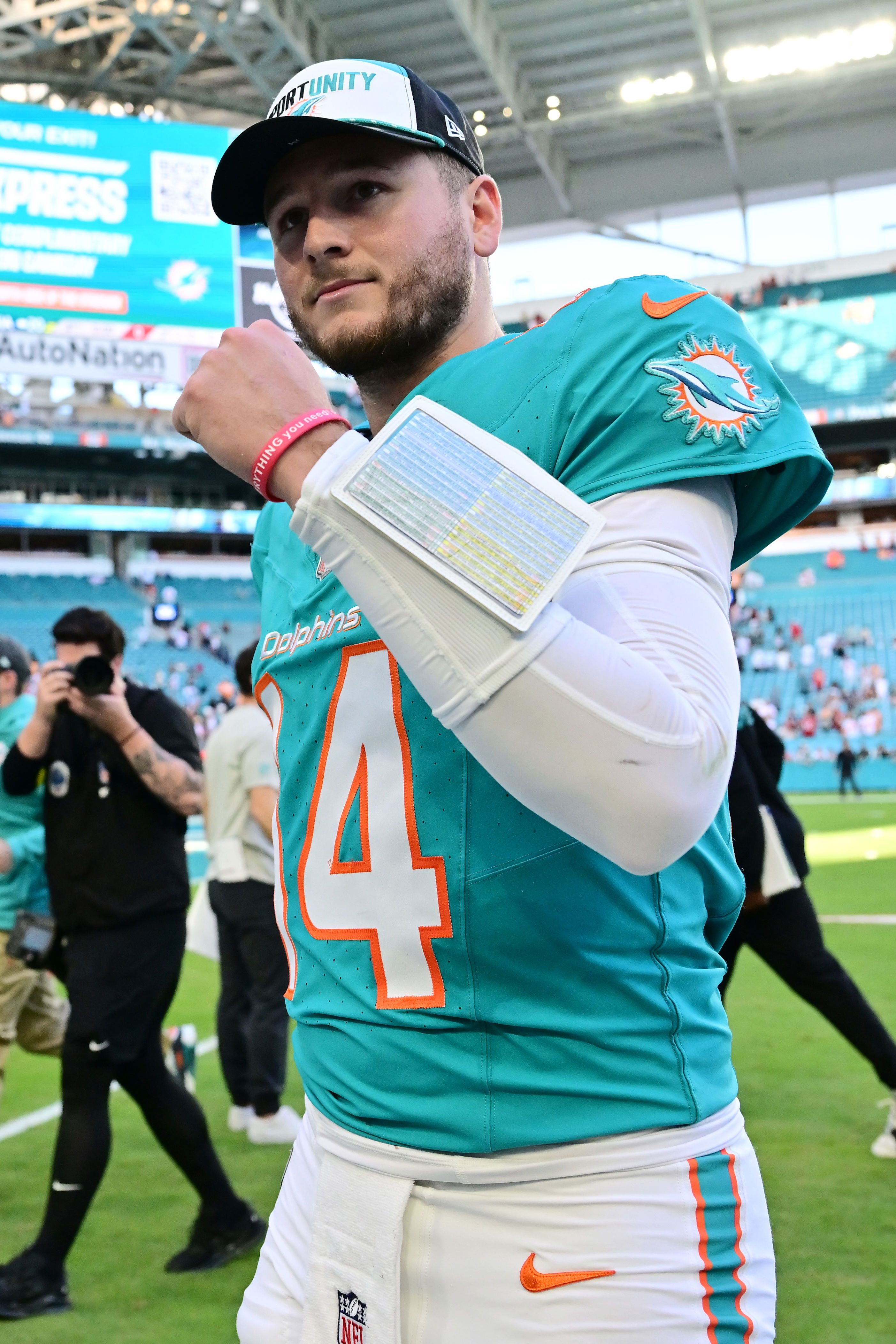 Young guys crucial in Dolphins win over Buccaneers – The Splash Zone 12 ...