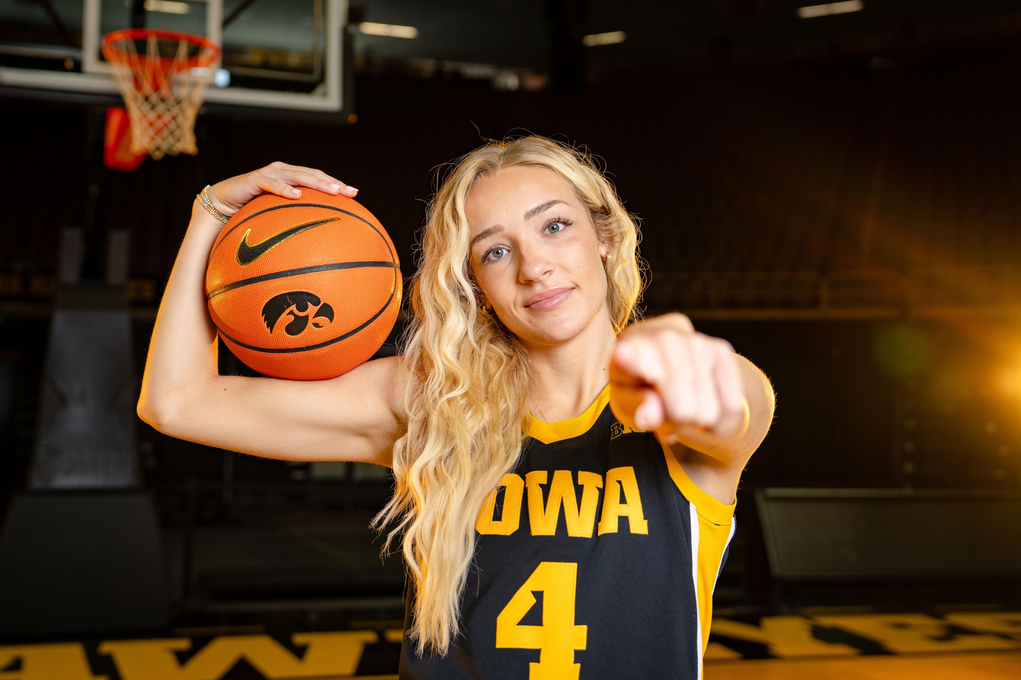 Iowa women's basketball tops No. 5 Michigan: Final score, recap