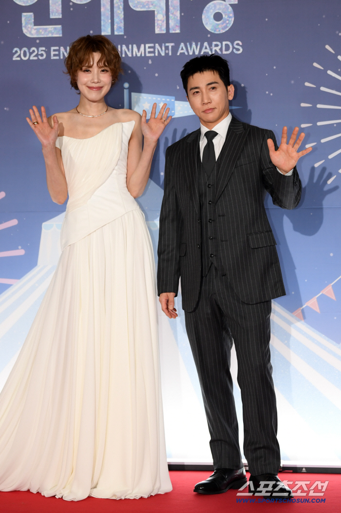 Jang Do Yeon Yoo Se Yoon, Radio Star