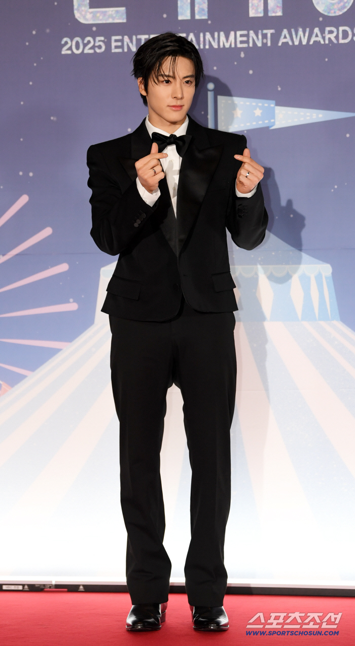 THE BOYZ's Eric, heart-throbbing heart