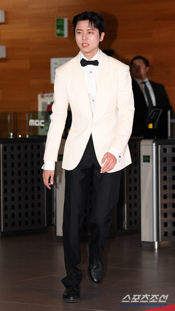 Joo Woojae, the model, is different