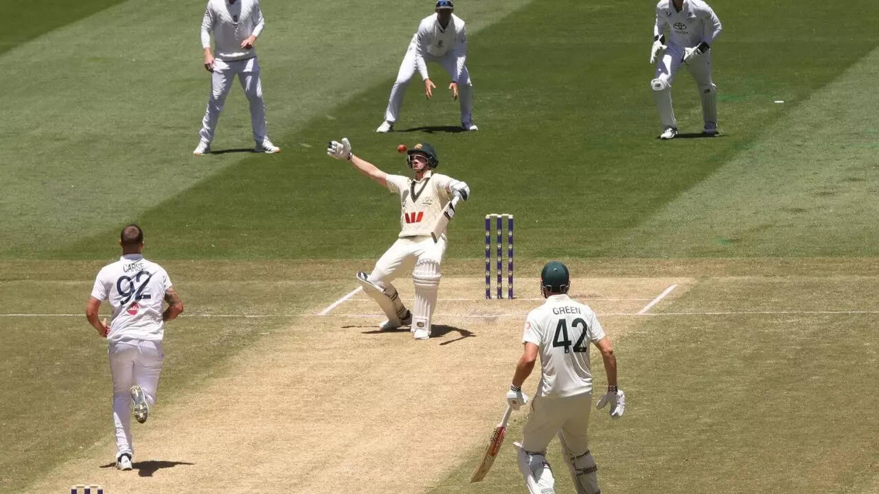 'Unsatisfactory' pitch: Will MCG face ban after demerit point for Ashes ...